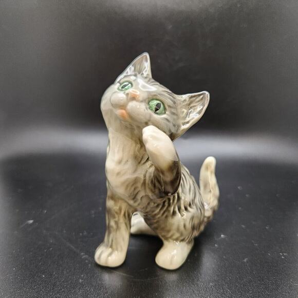 Goebel | Accents | Vintage Goebel Cat Kitten Paw In Air 305 Tabby Gray ...